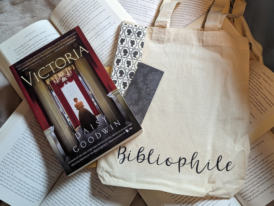 Historical Fiction Book Bag - Large || Gently Used Books "victoria ...