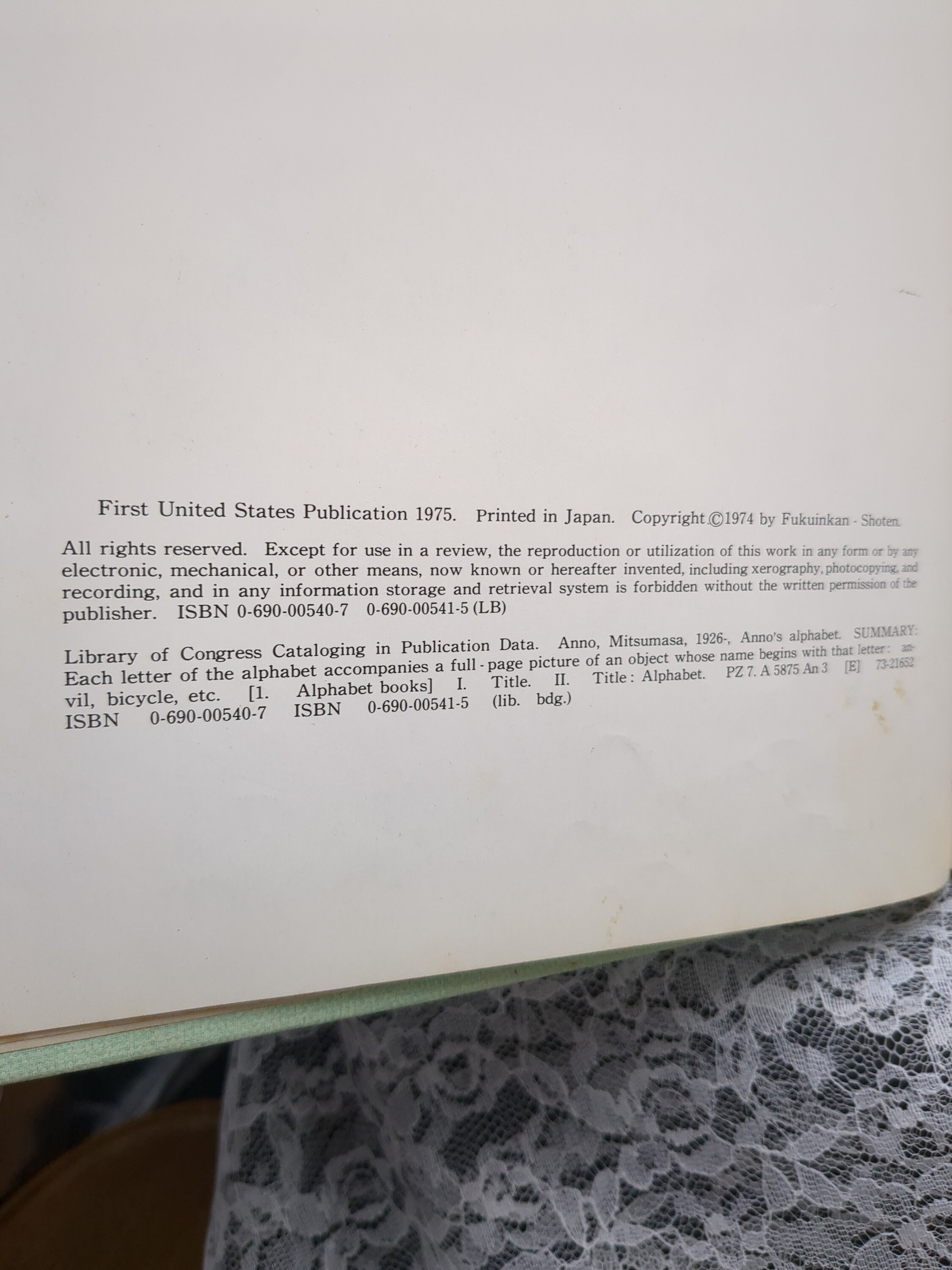 1975 Anno’s Alphabet – Illustrated Adventure in Imagination | First U.S ...