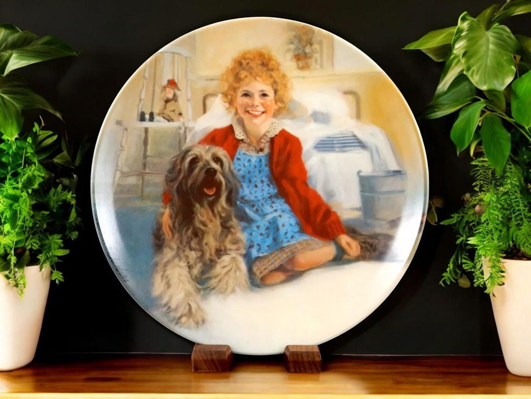 1983 Annie and Sandy Collector Plate - Etsy