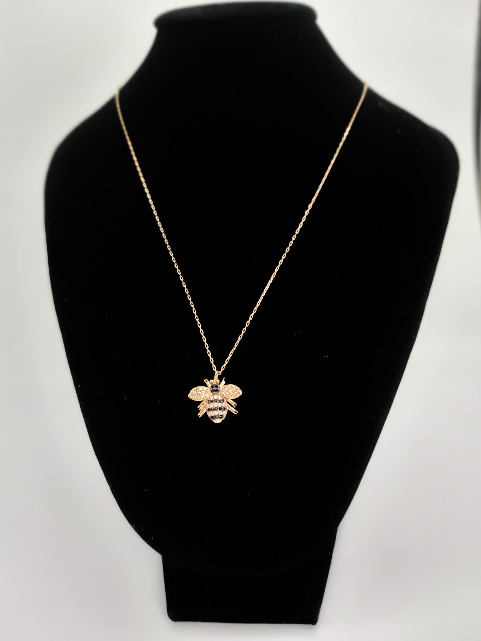 Silver Bee Necklace,honey Bee Pendant,silver Necklace,dainty Bee ...