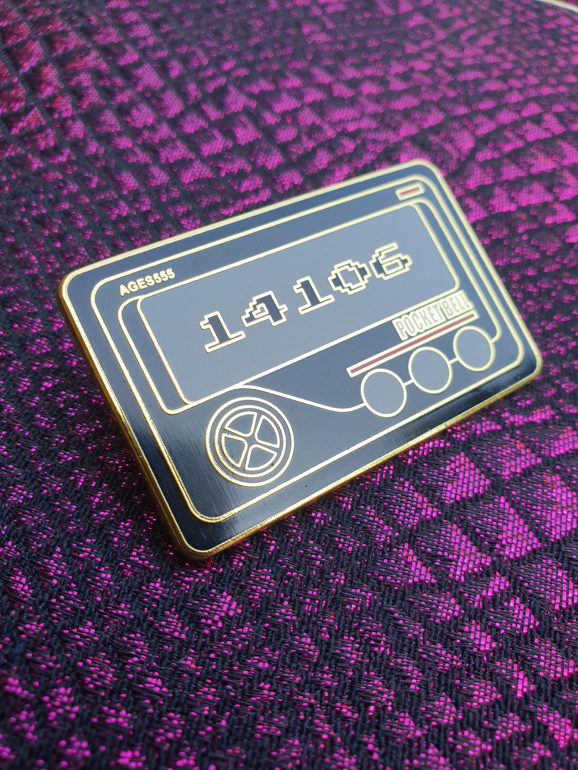 Yakuza 0 Pager Enamel Pin - Etsy
