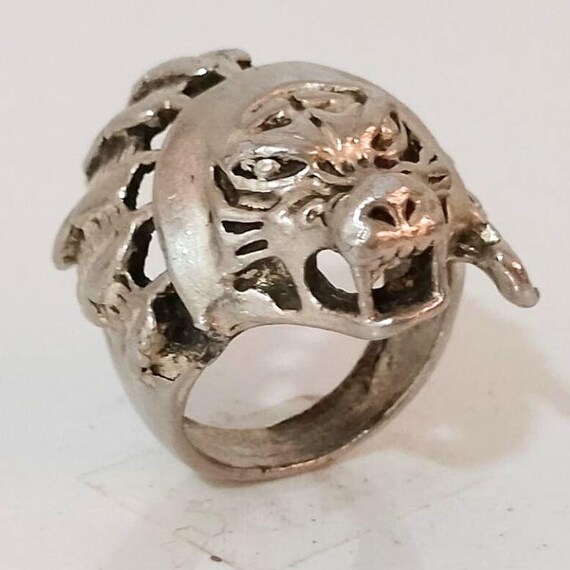 Rare Ancient Ring with Wolf Head Intaglio - Extremel… - Gem