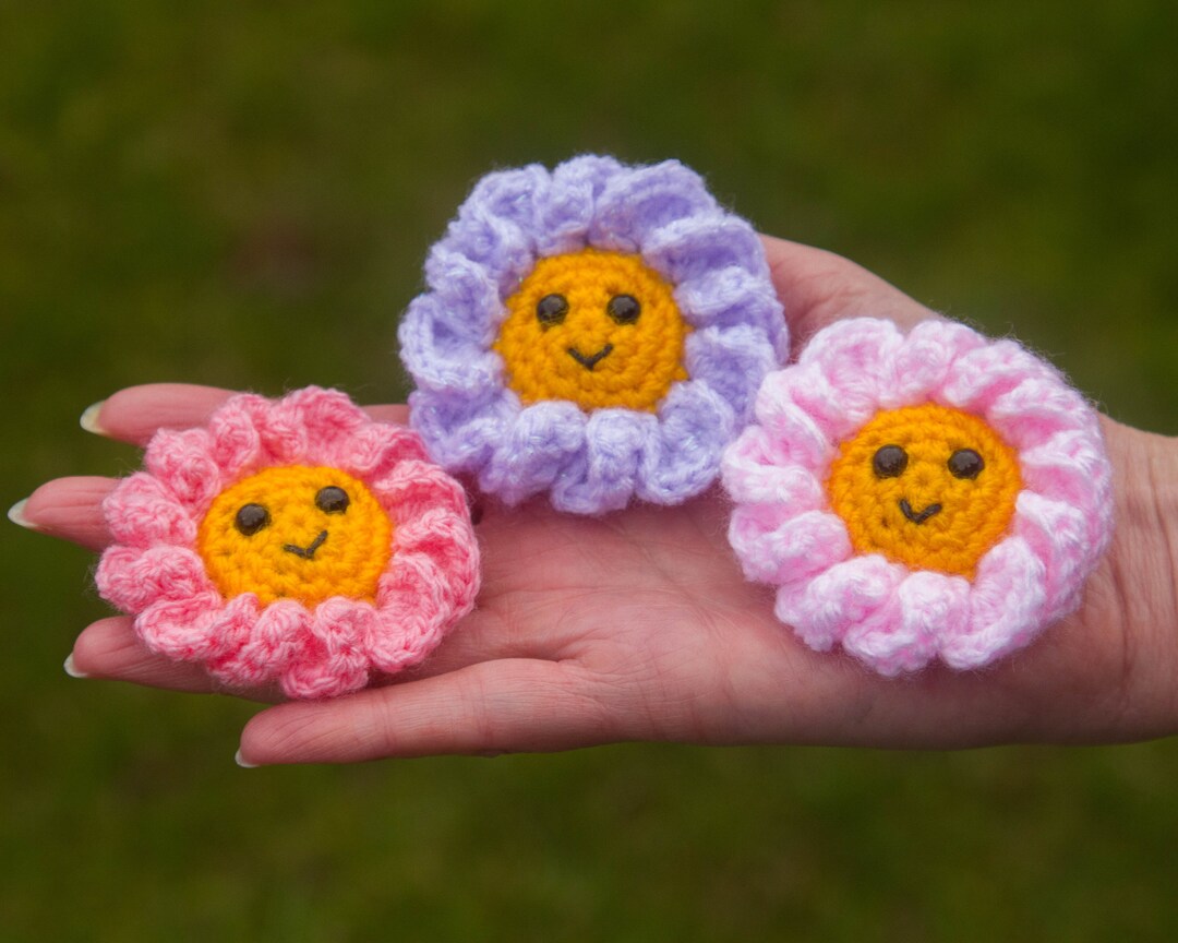 Cute Crochet Friendly Flower Pocket Hug With Fridge Magnet and Key Ring ...