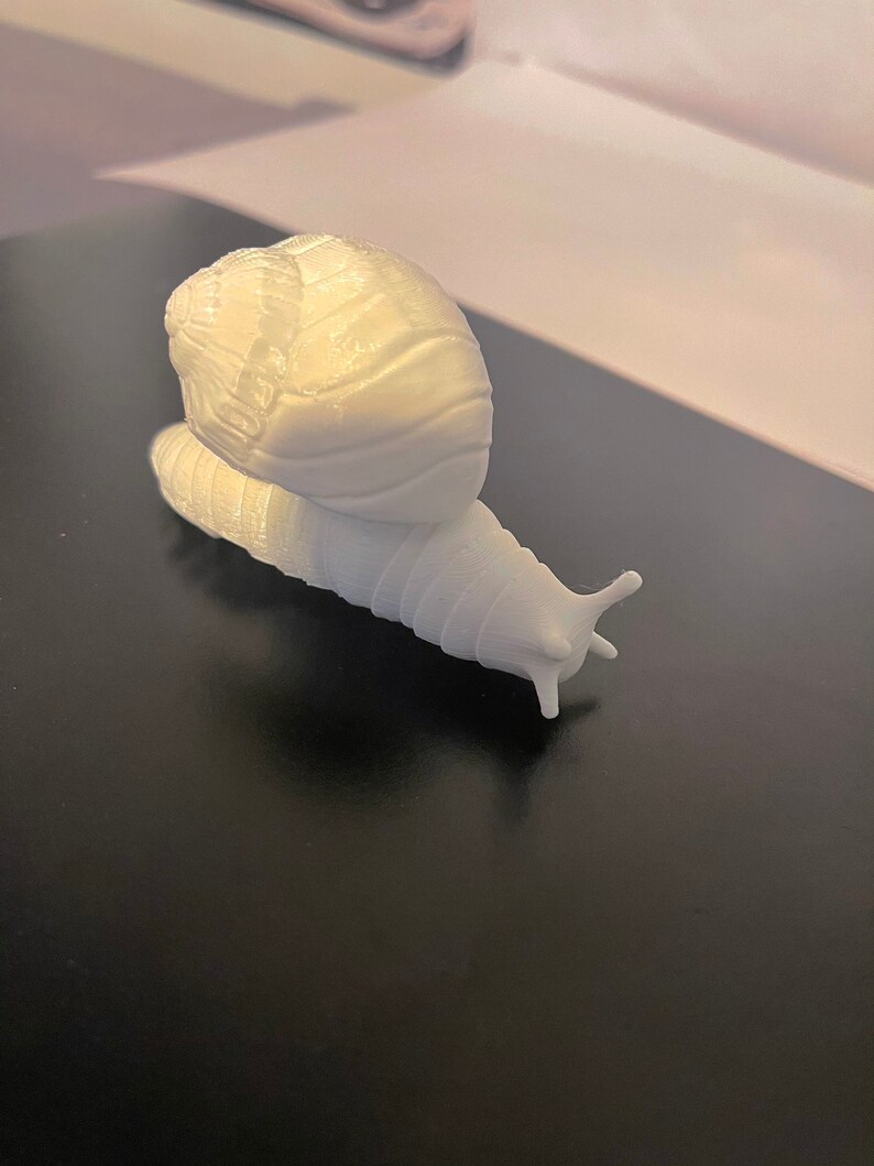 3D Printed Slinky Slug Desk Accessory Articulated Slug - Etsy