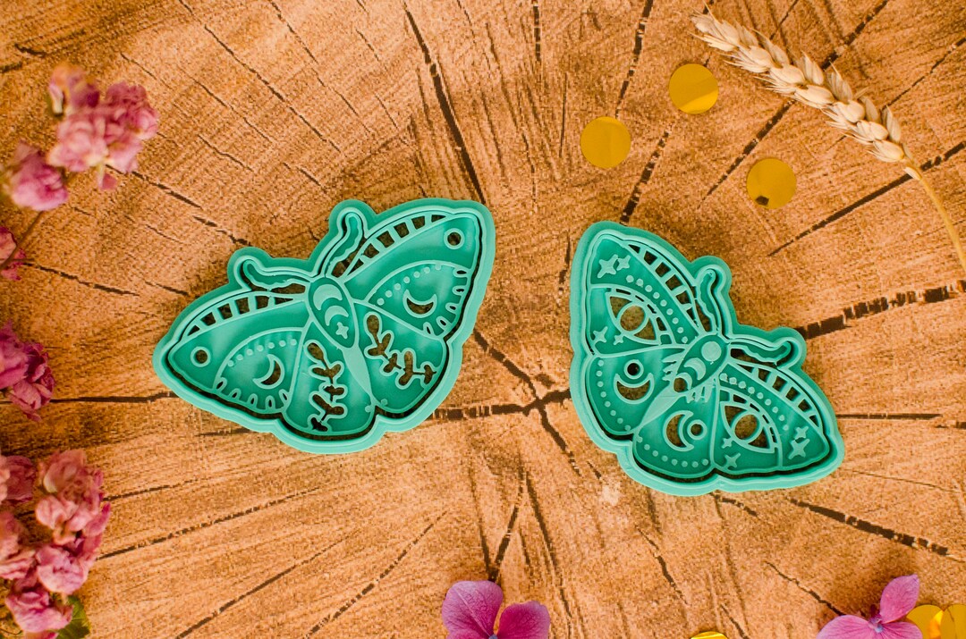 Celestial Moon Moth Cookie Cutter - Moon and Moth Witch Vibes ...
