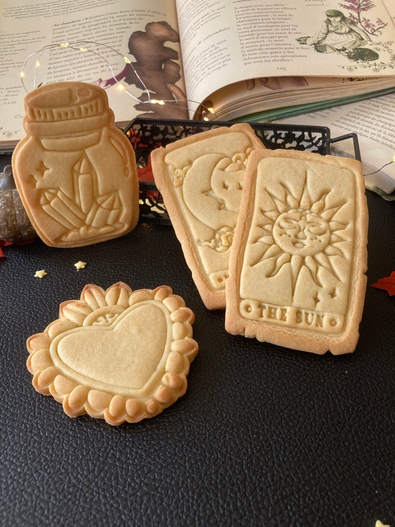 Oracle Tarot Card Cookie Cutter - the Moon. Birthday Cookie Cutter ...
