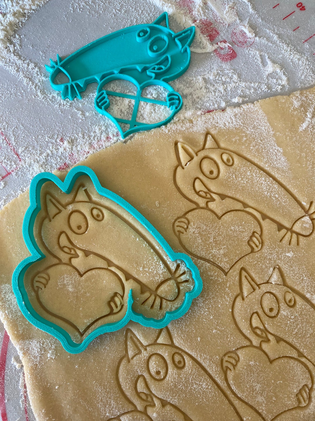 Customizable Cookie Cutter Photo of Your Child's Comforter Theme of ...