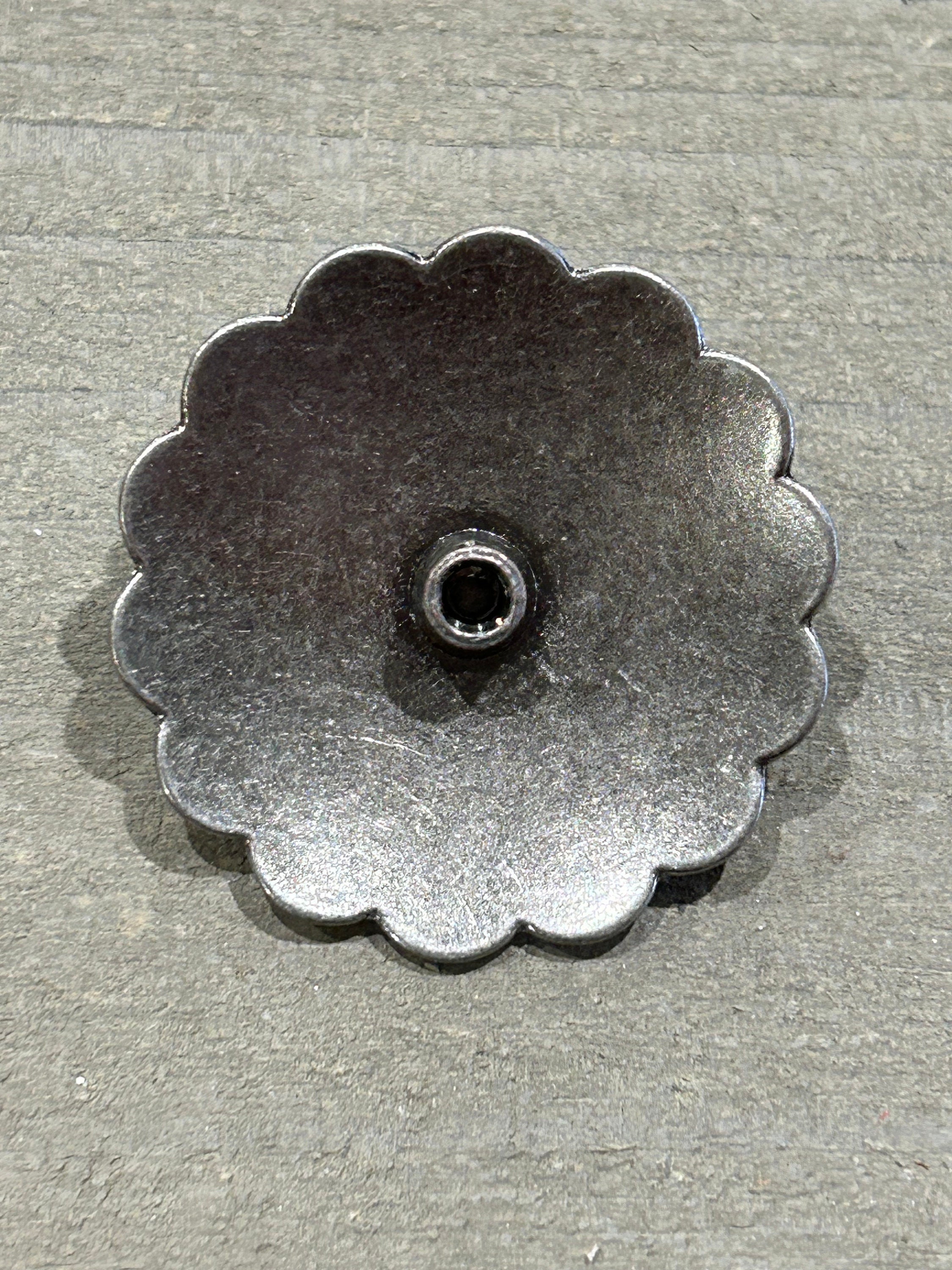 Lot of 10 1.5" Antique Nickel Scalloped Conchos With Turquoise Color ...