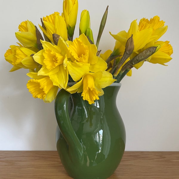 Green and White Vase - Etsy UK