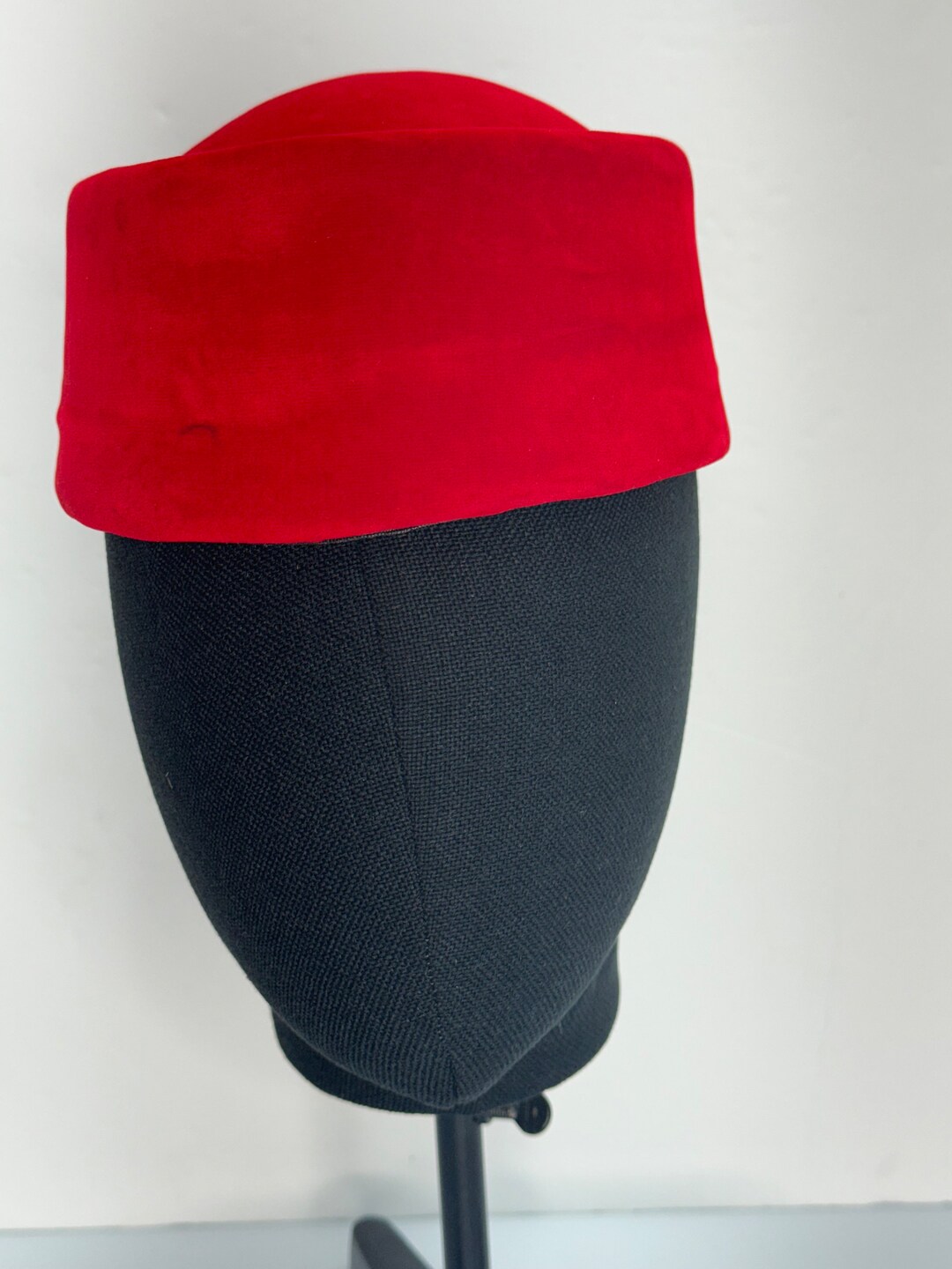 Red Igbo Igwe Hat: Stylish African Nze Cap - Etsy