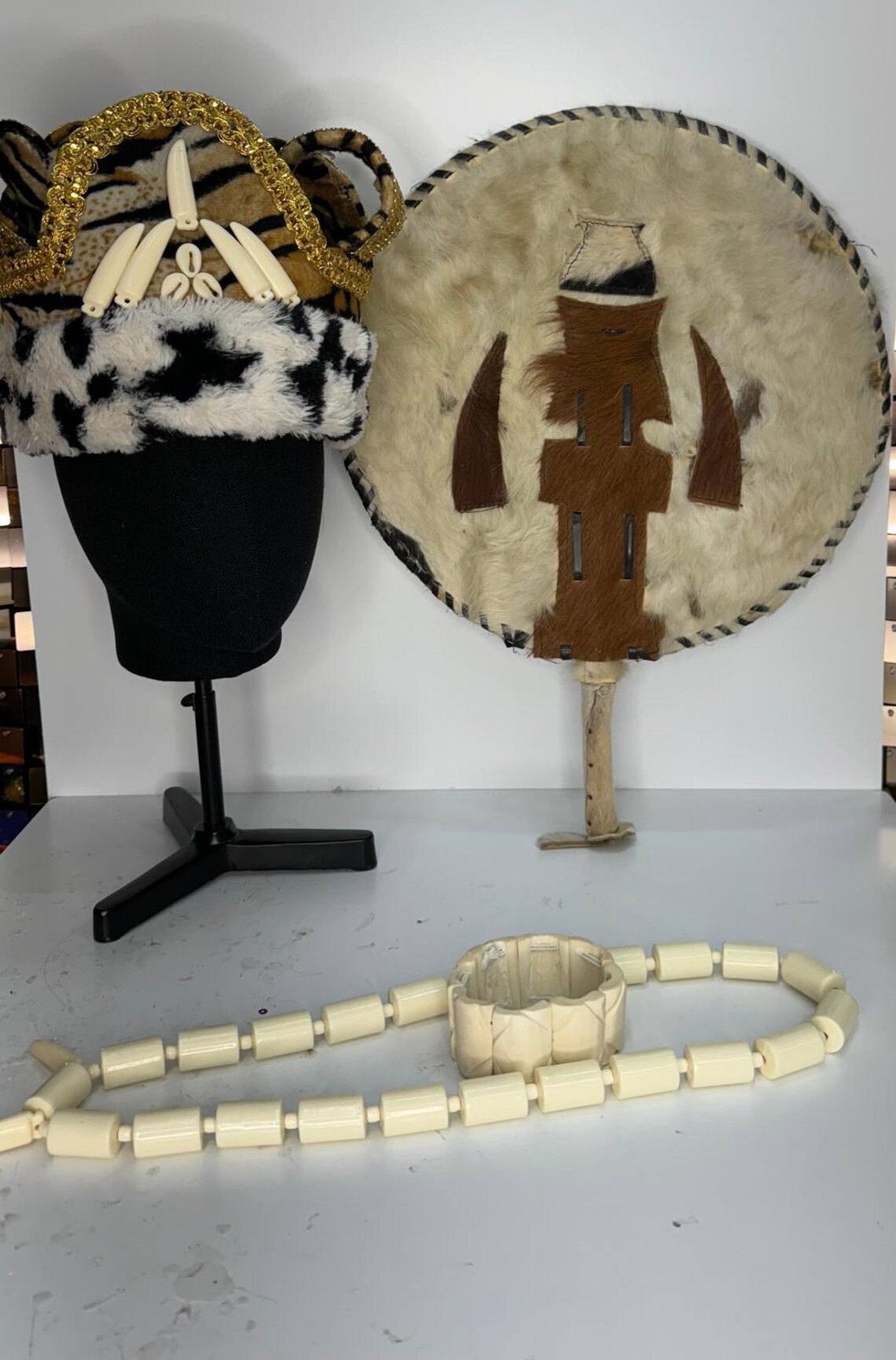 Igbo Men's Traditional Set: Bone Bracelet, Isi Agu Top, Hand Fan, Red ...