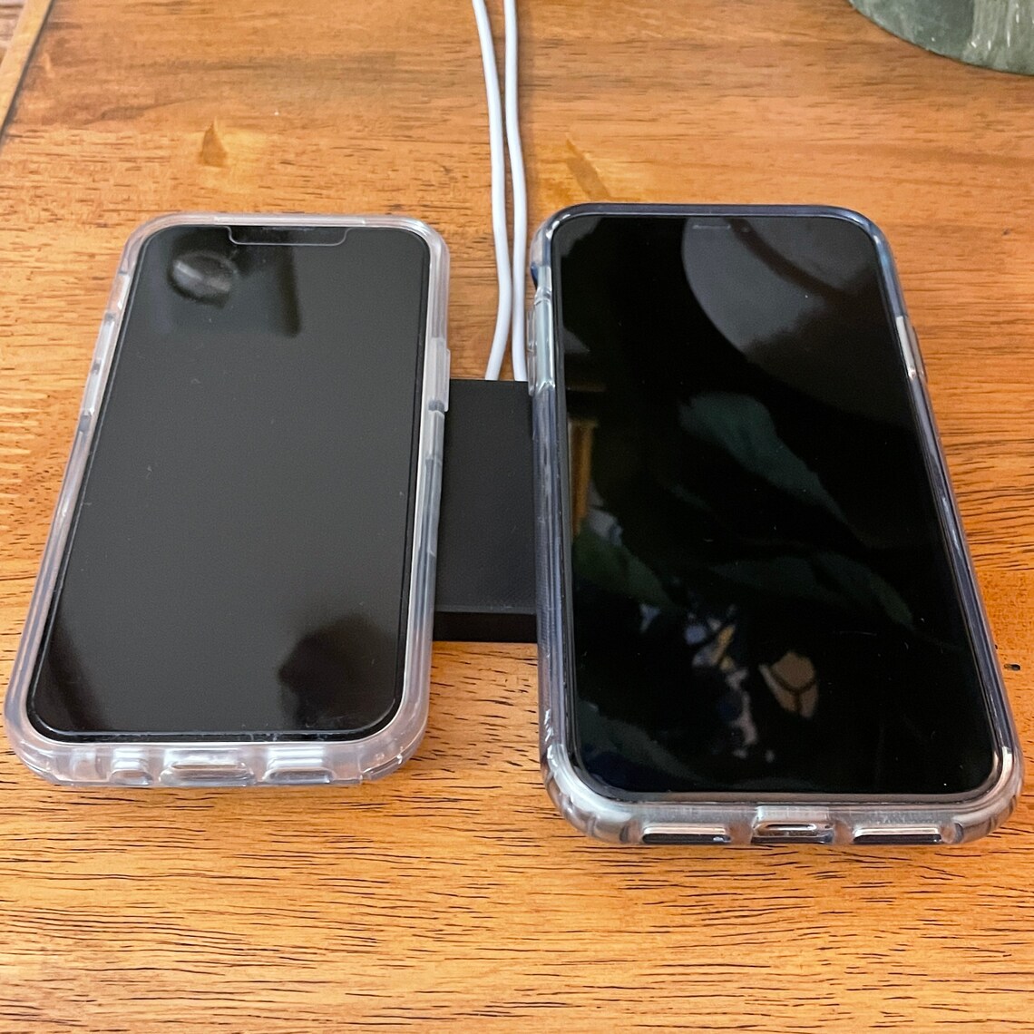 Dual iPhone Magsafe Charger Dual Docking Station iPhone 12, 13, XR With ...