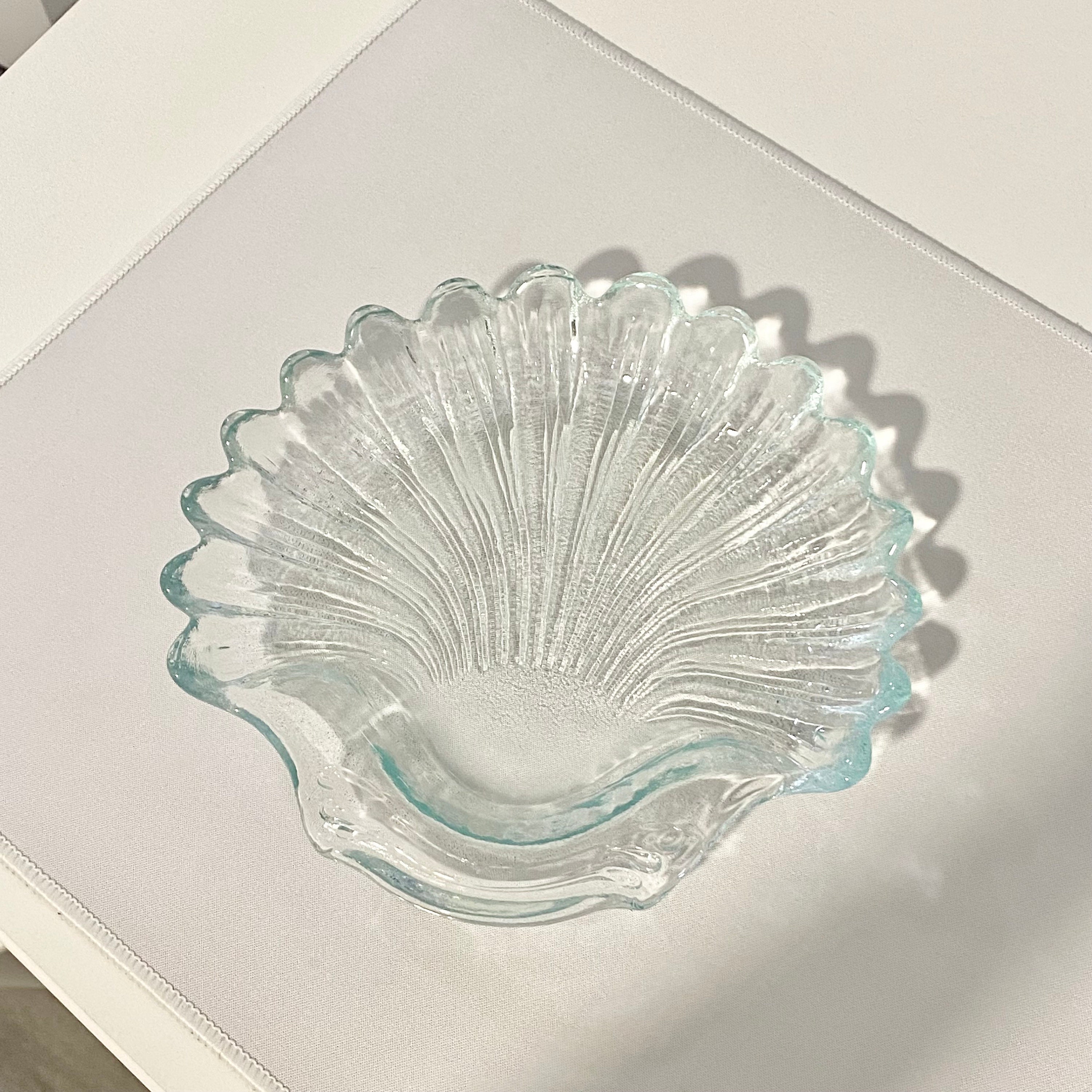 Shell Plate, Australian Vintage Glassware, Large Sea Shell Shaped Dish ...