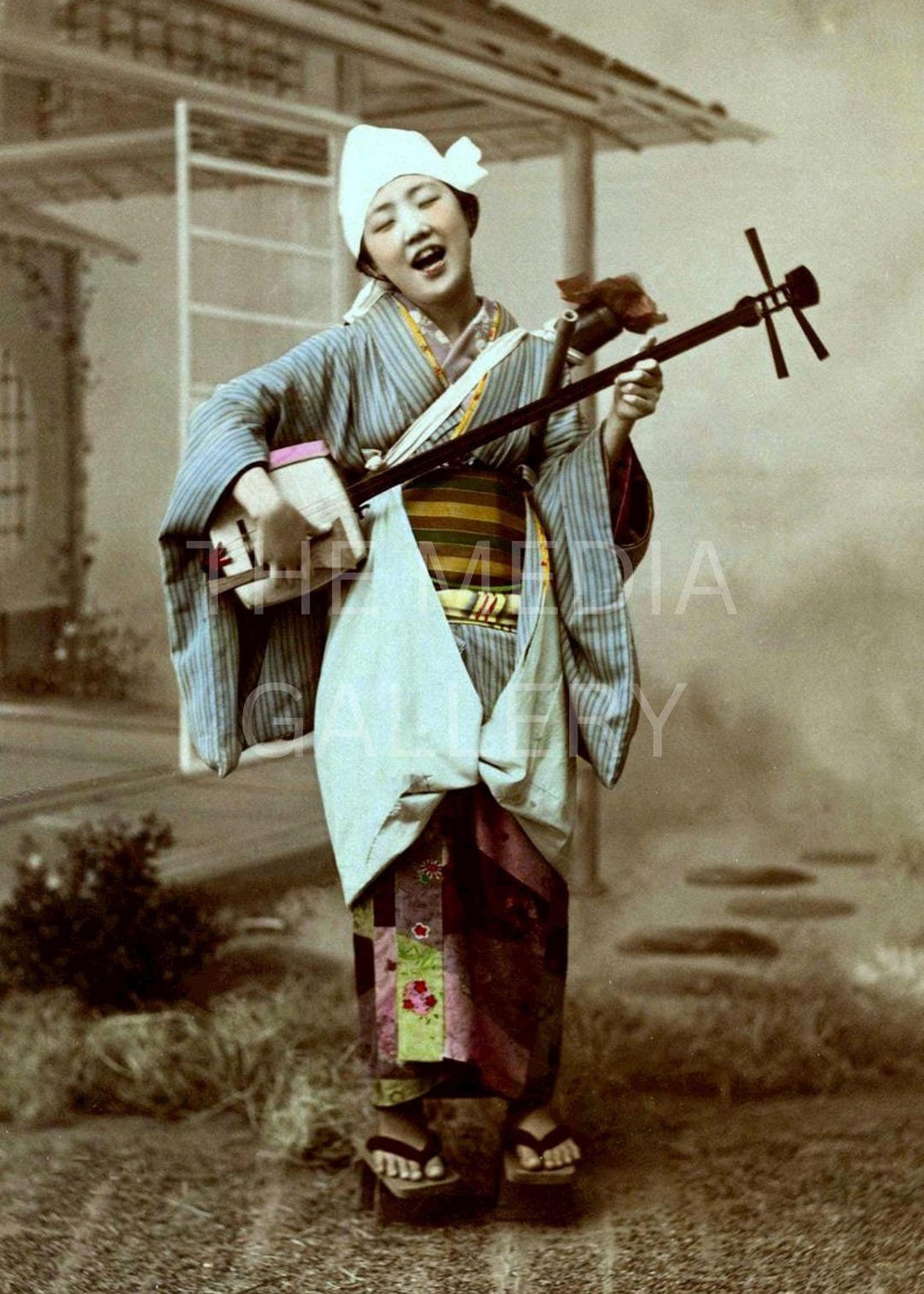Japanese Geisha With Guitar – Vintage Photo Print, Japanese Art - Etsy