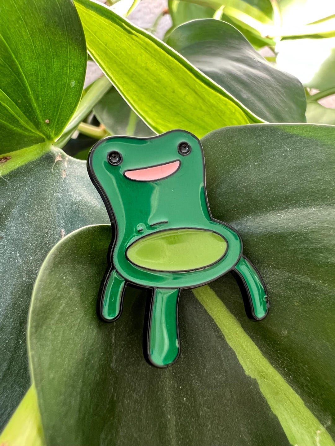 Froggy Chair Enamel Pin ACNH Animal Crossing Nintendo New Horizons Star ...