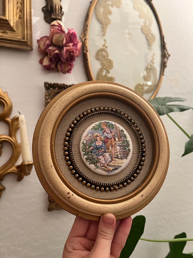 Vintage Courting Couple Cameo Frames - Etsy
