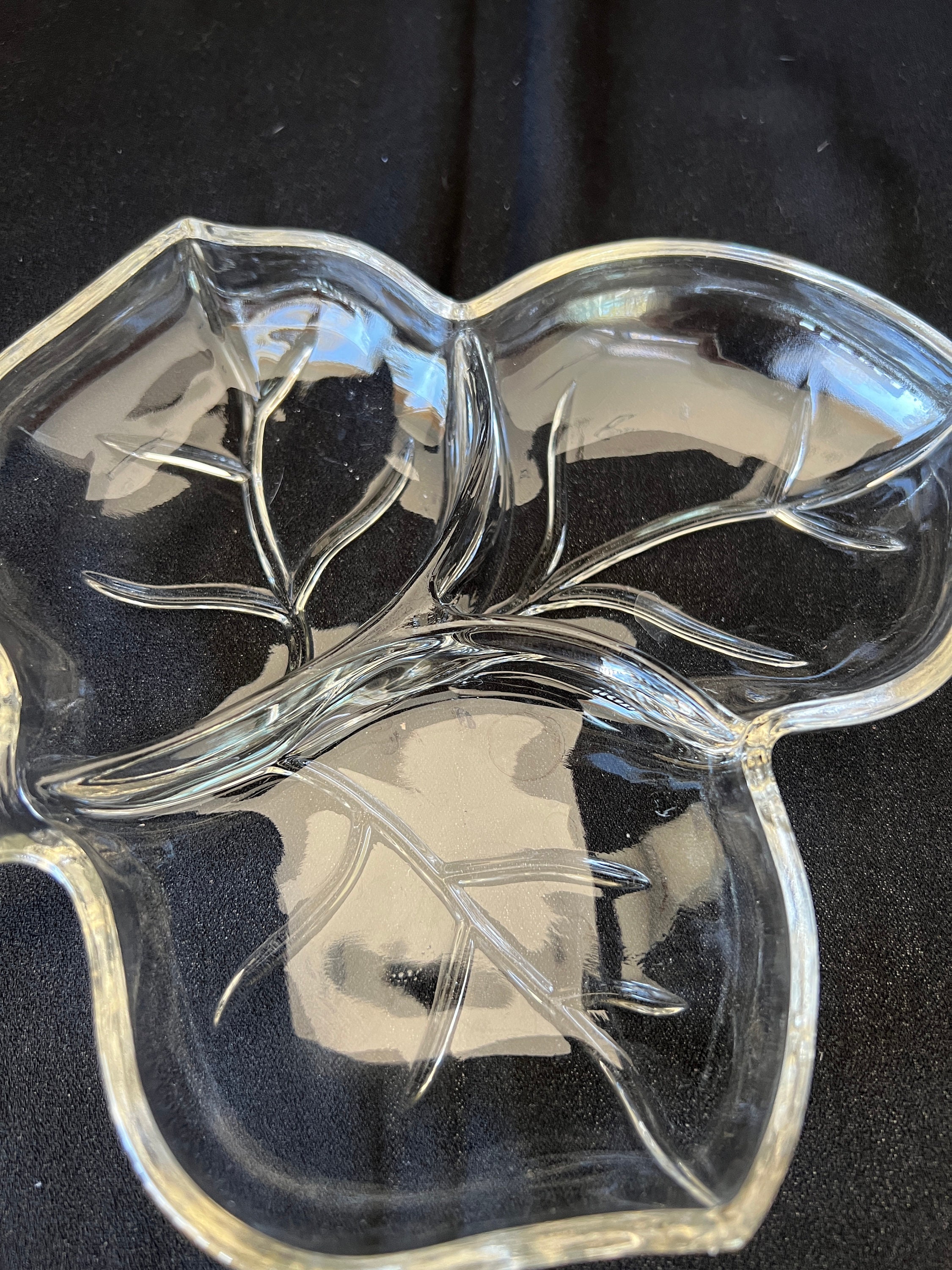Home & Living Clear Glass Fern Leaf Pattern Divided Relish Dish Set of ...