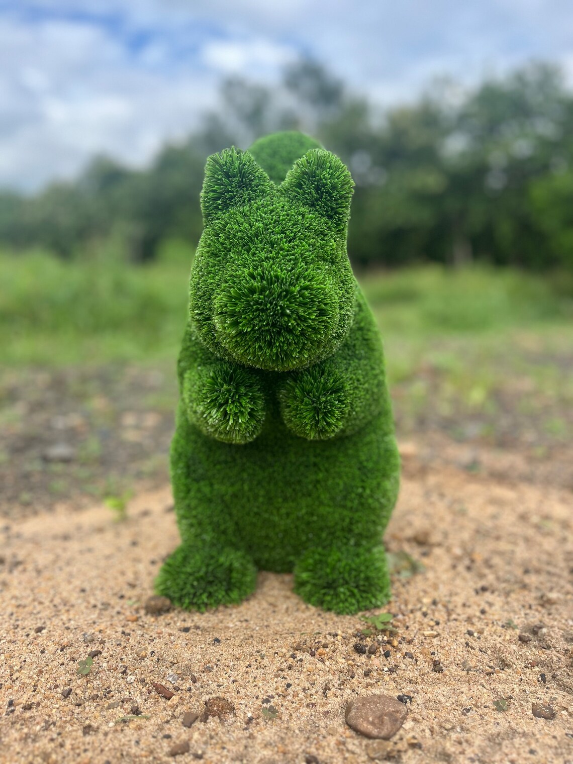 Animal Topiary Green Squirrel is Made of Fibreglass and Artificial Turf ...