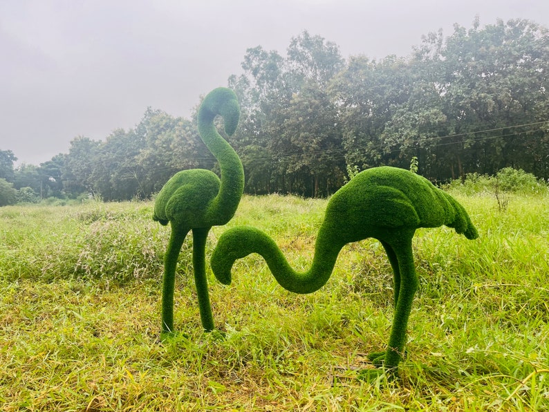 Animal Topiary Green Flamingo Pair is Made of Fibreglass and Artificial ...