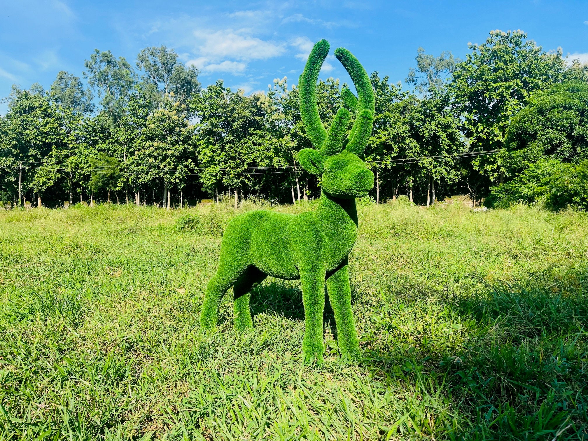Animal Topiary Green Deer is Made of Fibreglass and Artificial Turf for ...