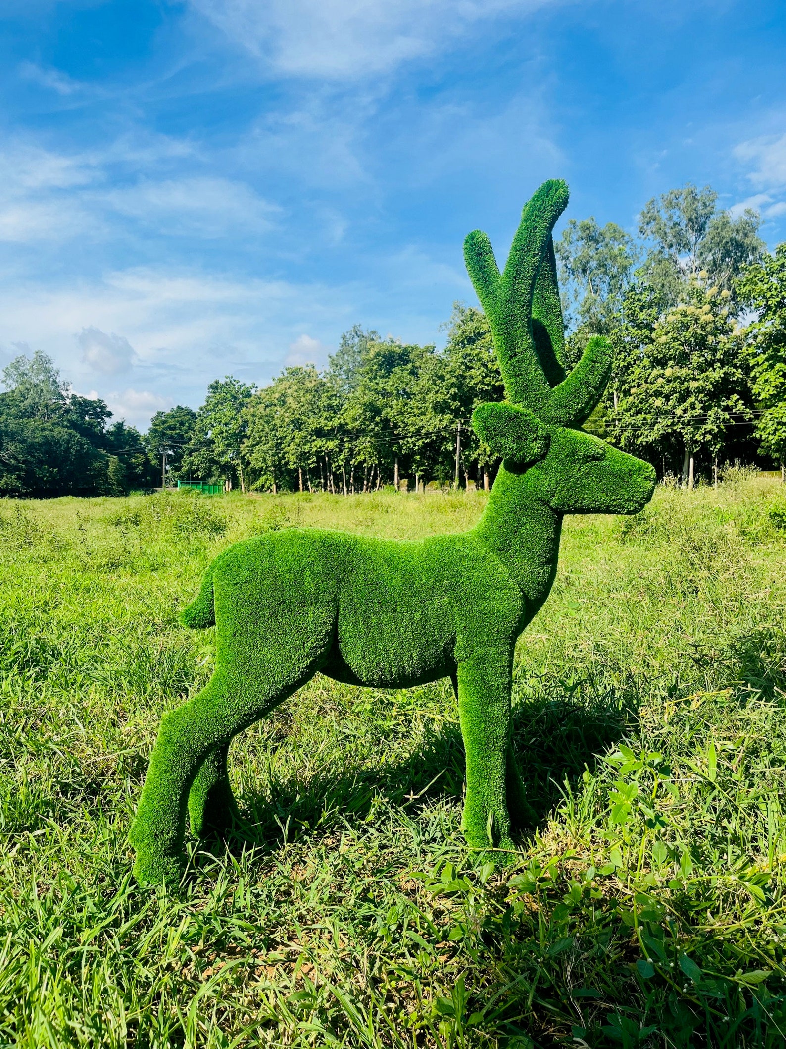Animal Topiary Green Deer is Made of Fibreglass and Artificial Turf for ...