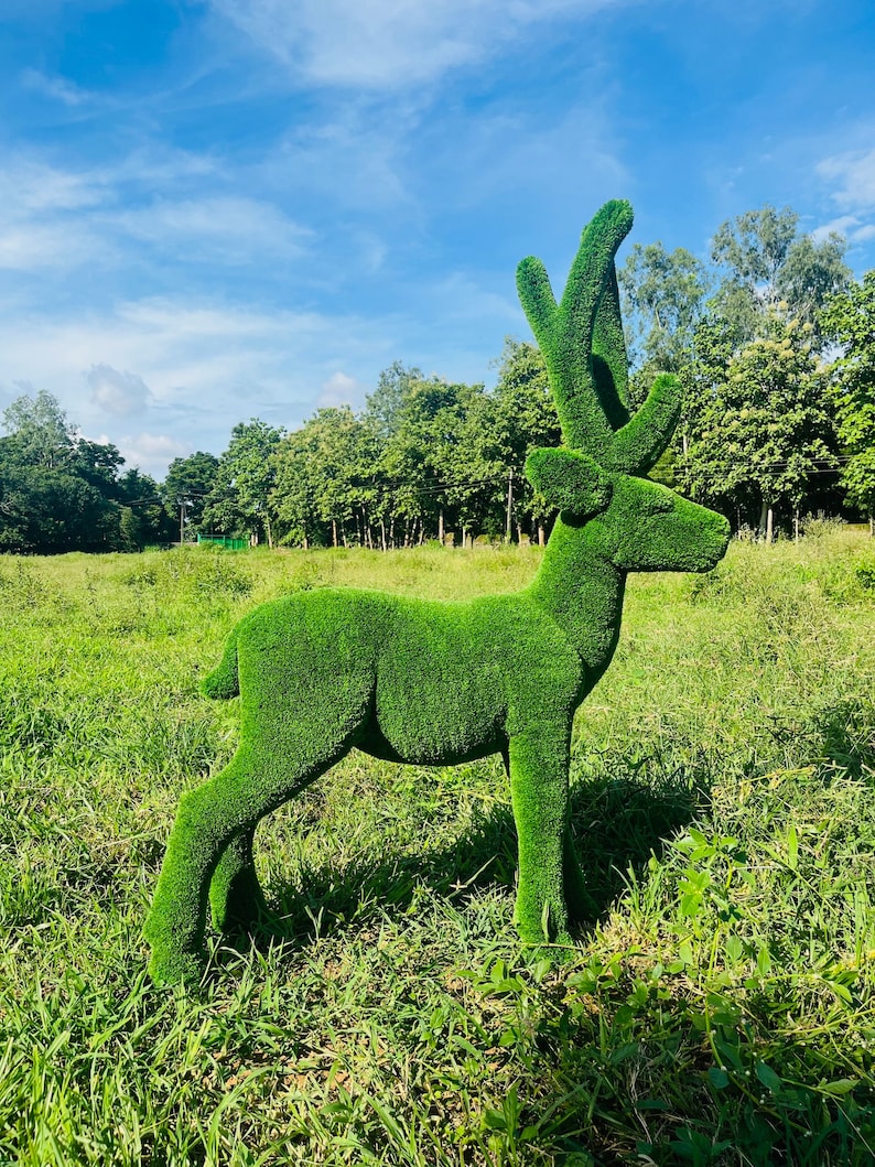 Animal Topiary Green Deer is Made of Fibreglass and Artificial Turf for ...