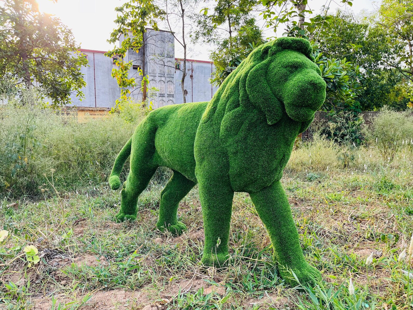 Animal Topiary Green Standing Lion is Made of Fibreglass and Artificial ...