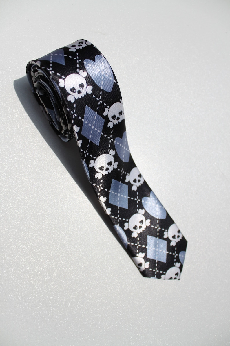 Kawaii Emo Girls Skull Crossbones Eyepatch Pirates Jolly Roger ...