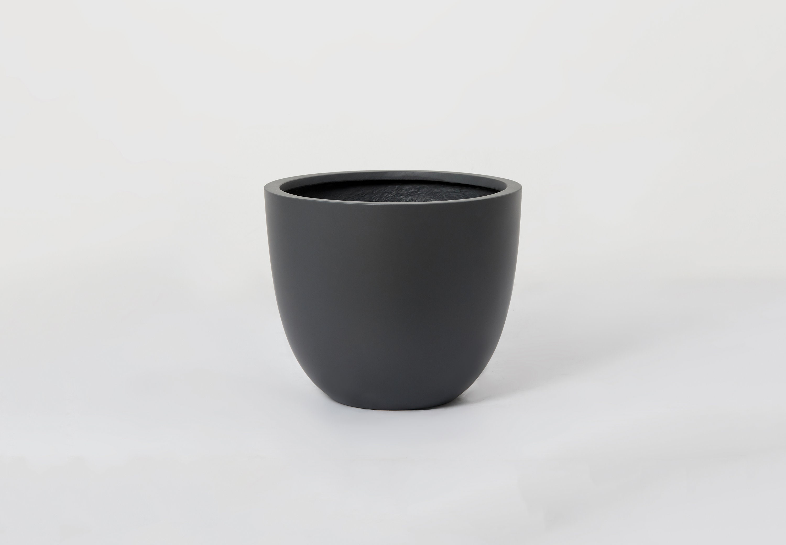 Indoor/outdoor Large Nordic Minimalist Fiberstone Lightweight Round ...