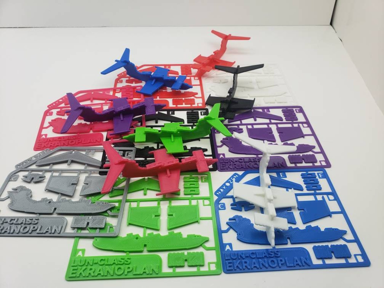 Lun-class Ekranoplan Model: 3D Printed Desk Decor (card Size) - Etsy