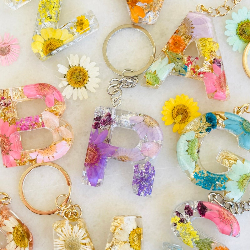 Resin Flower Keychain - Etsy