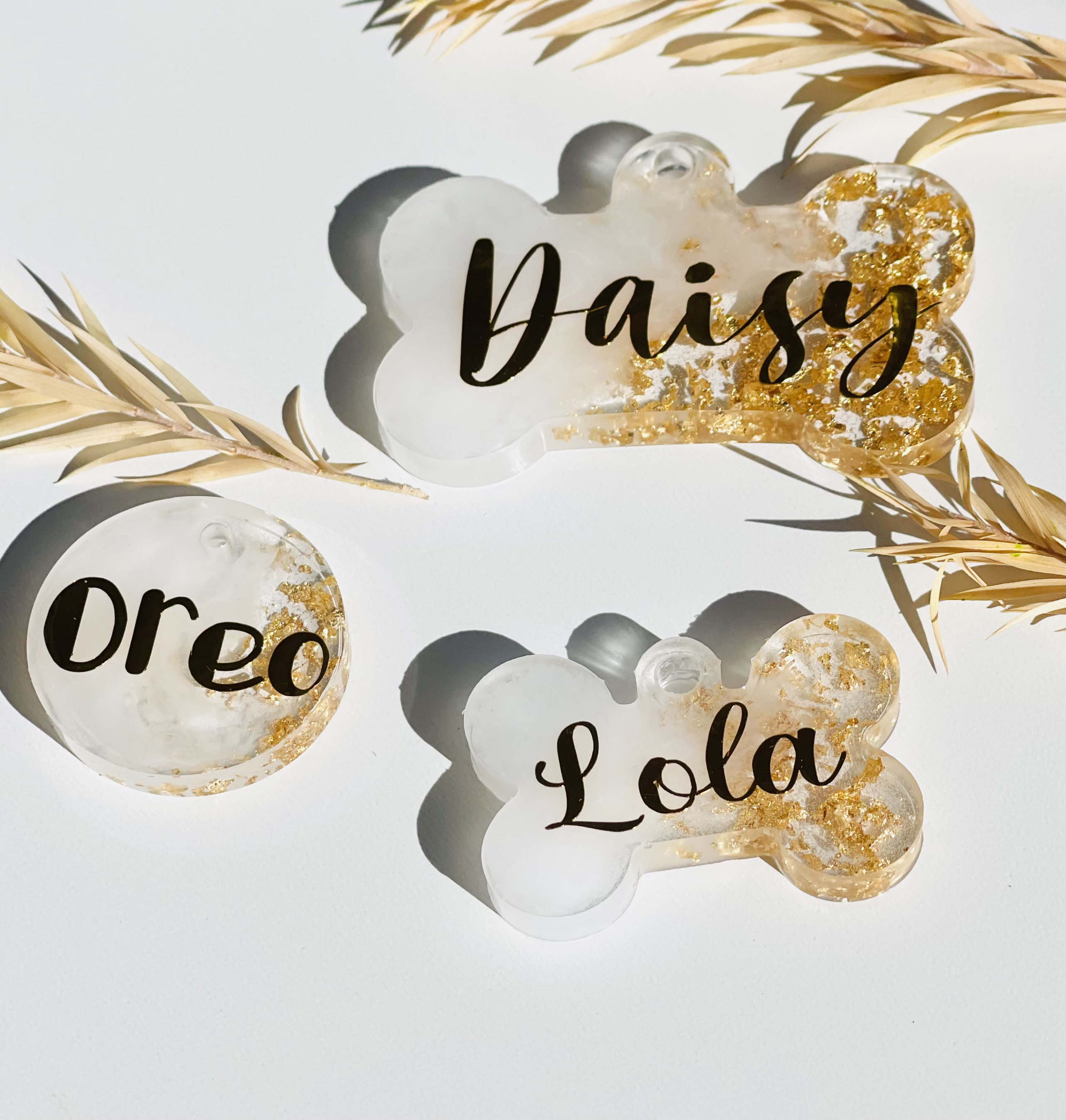 Round Dog Tag/ Resin Dog Identification / Personalised Dog - Etsy