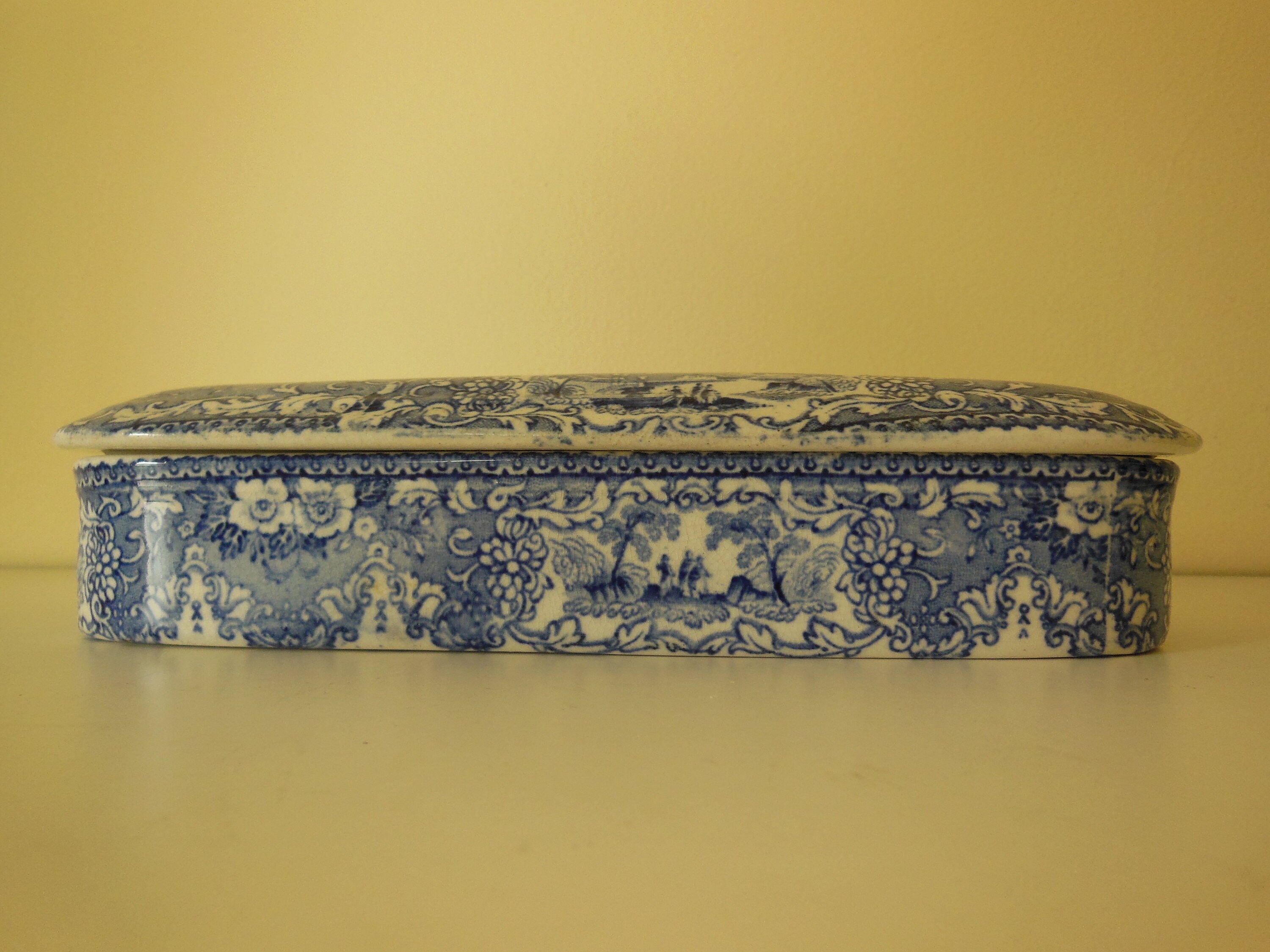 Victorian Staffordshire Toothbrush Razor Quill Box Blue & White ...