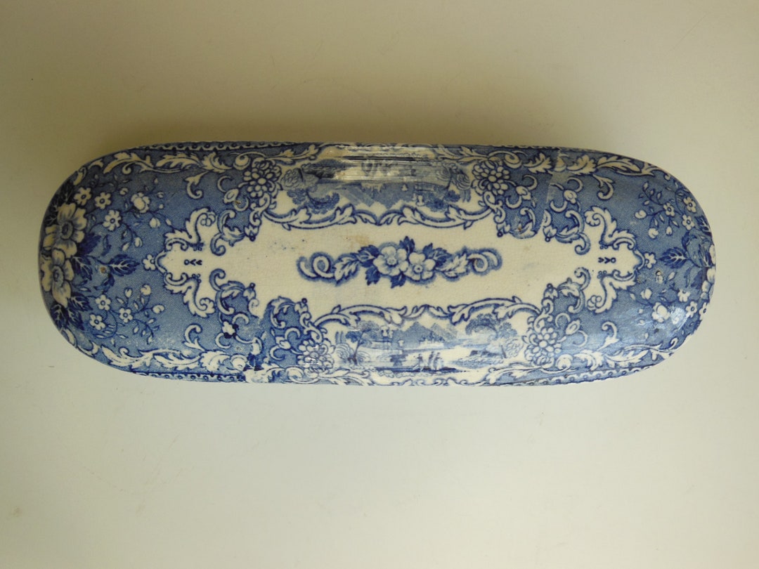 Victorian Staffordshire Toothbrush Razor Quill Box Blue & White ...
