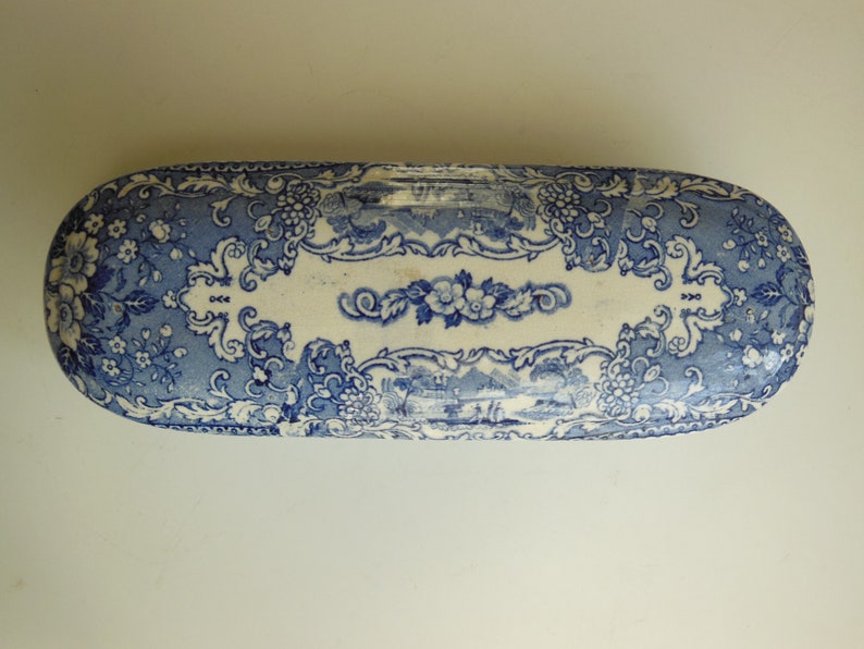 Victorian Staffordshire Toothbrush Razor Quill Box Blue & White ...