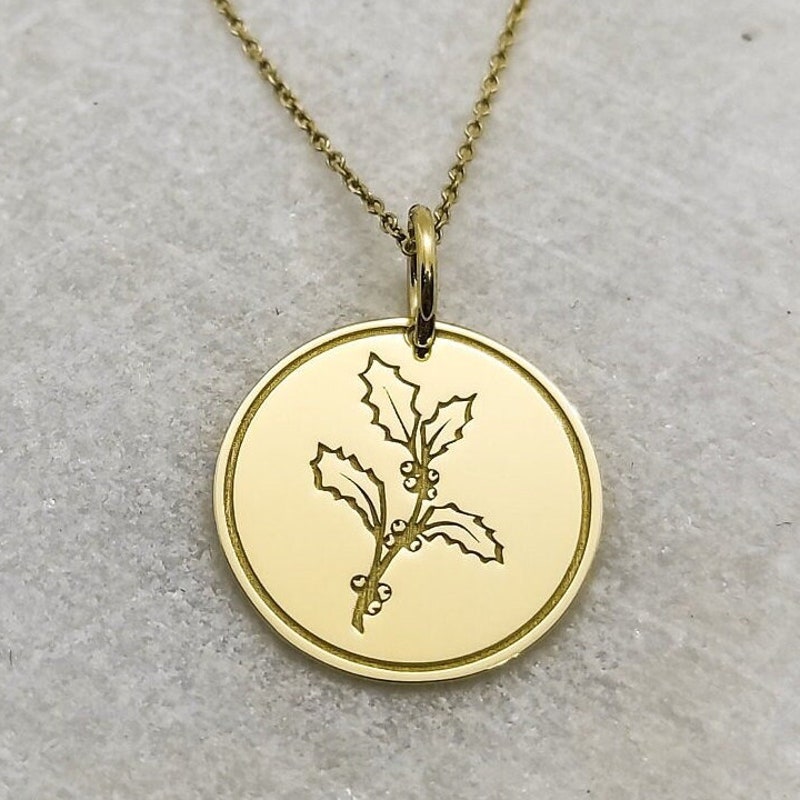 Holly Leaf Necklace - Etsy