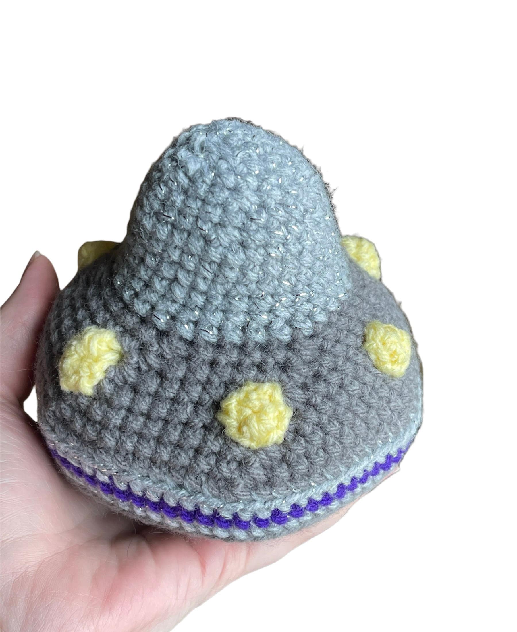 Crochet UFO Amigurumi, Extra Terrestrial, Outer Space, Gift for Friend ...
