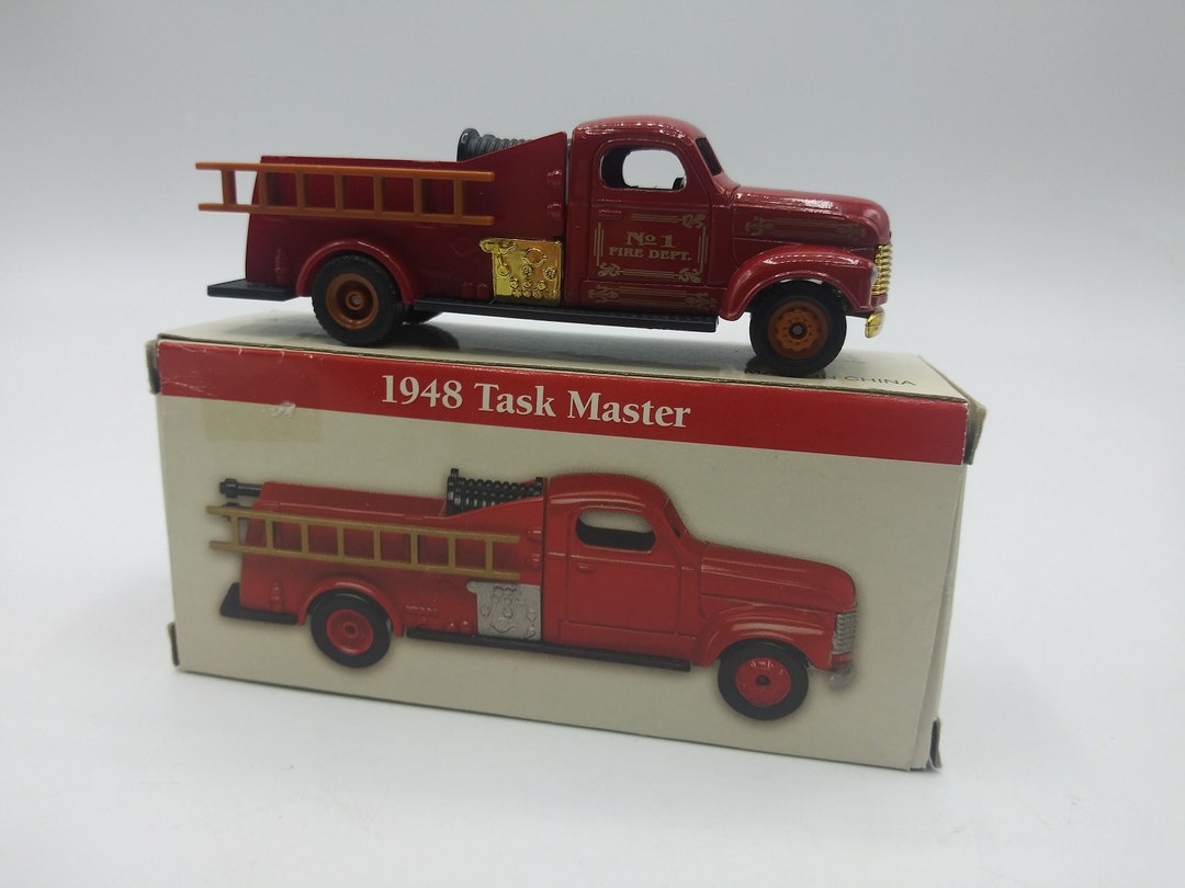1948 Task Master Fire Truck by the Reader's Digest Die Cast Model Red ...