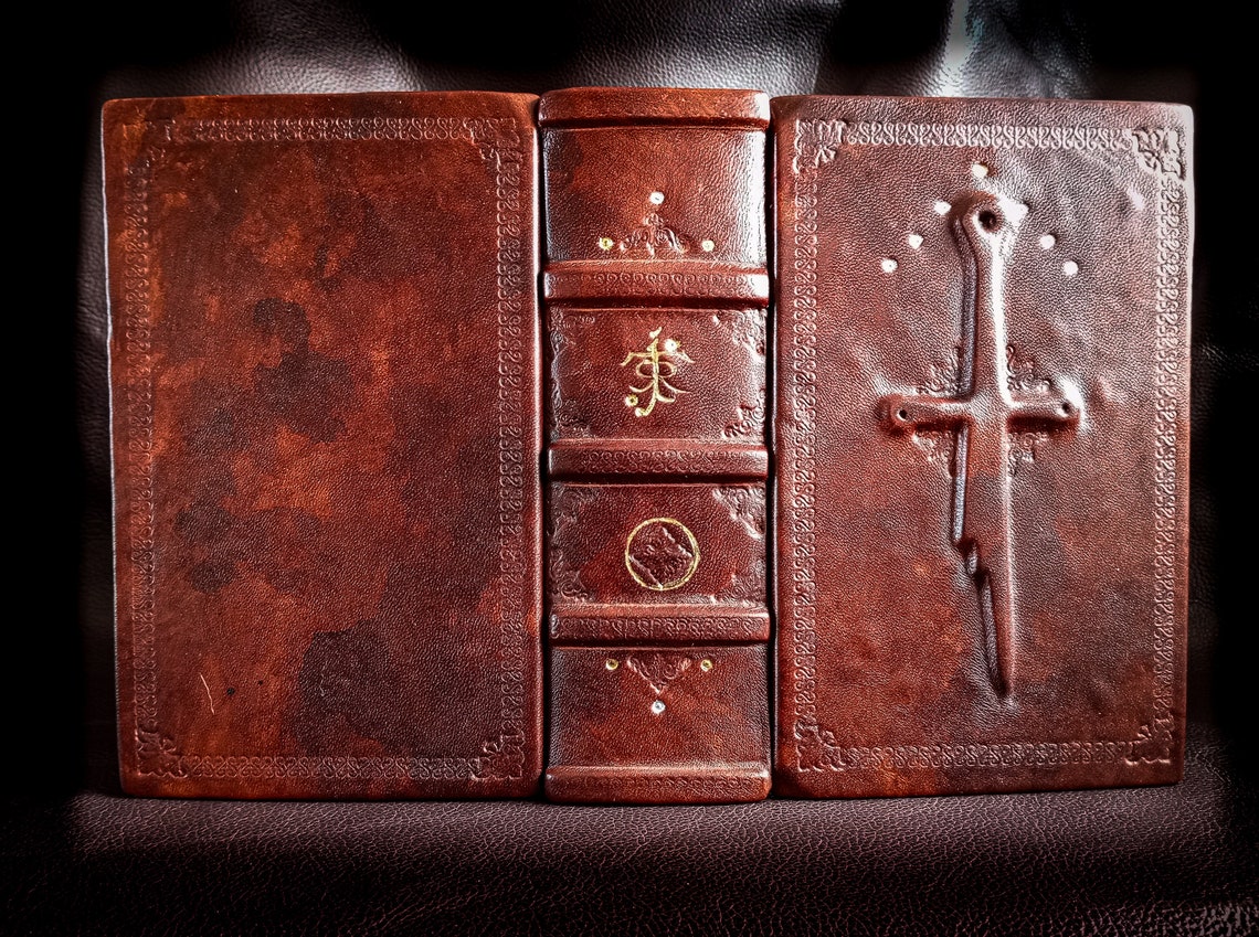 Tolkien's Lord of the Rings , Deluxe Gothic /medieval /grimoire Style ...