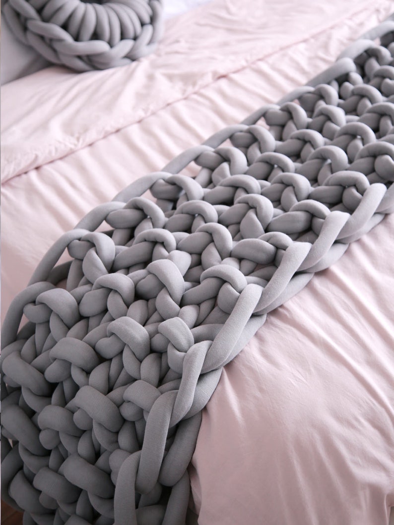 Pattern / Tutorial. Seed-stitch Bed Runner. Four Sizes. Illustrated ...