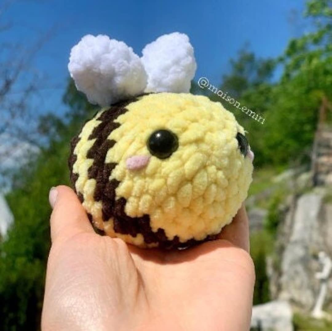 Bee Crochet Bumblebee Plushie Mini | Bulky | Office Buddy Worry Spring ...