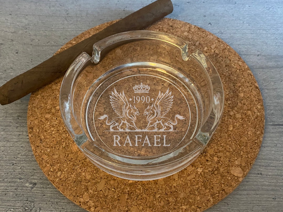 Aschenbecher personalisiert Name und Geburtsjahr Wunschgravur | Ascher ...