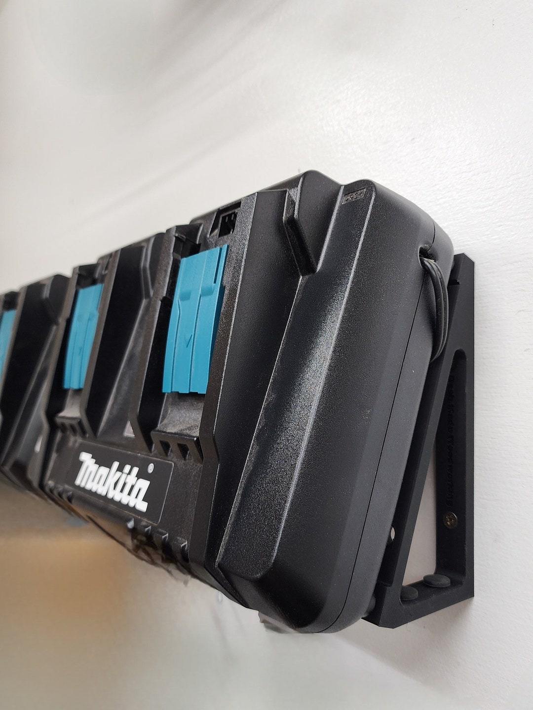 Makita Dual 18v Battery Charger Wall Mount - Etsy