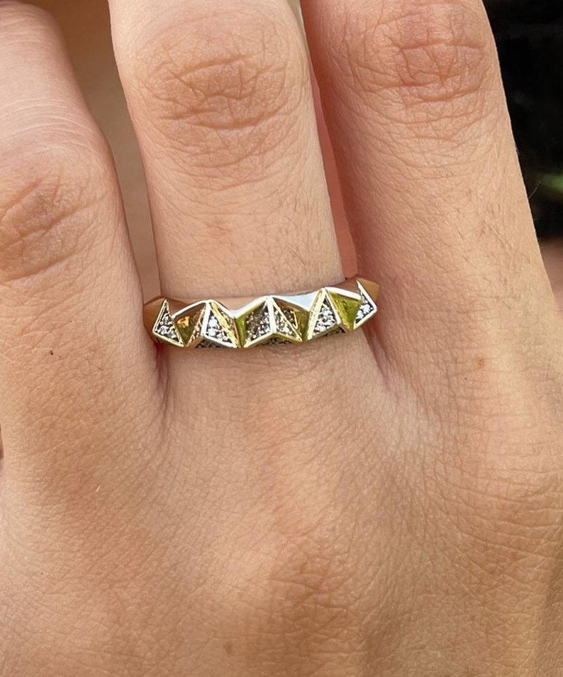 Solid 14K Gold and Diamond Triangular Spike Pyramid Ring/ - Etsy