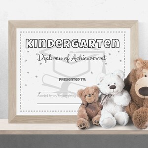 Black and White Kindergarten Certificate With Dotted Border / Kinder ...