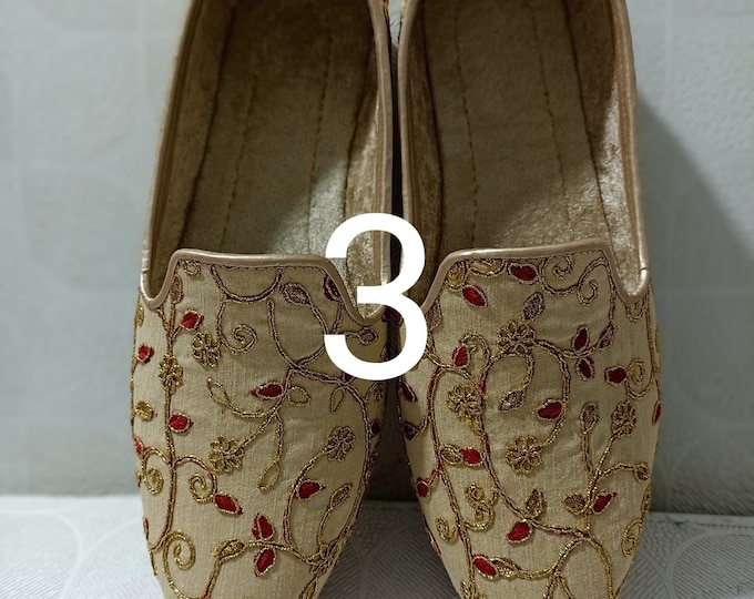 Gilded Opulence Men's Gold Wedding Shoes, Formal Handmade Jooti, Ethnic ...