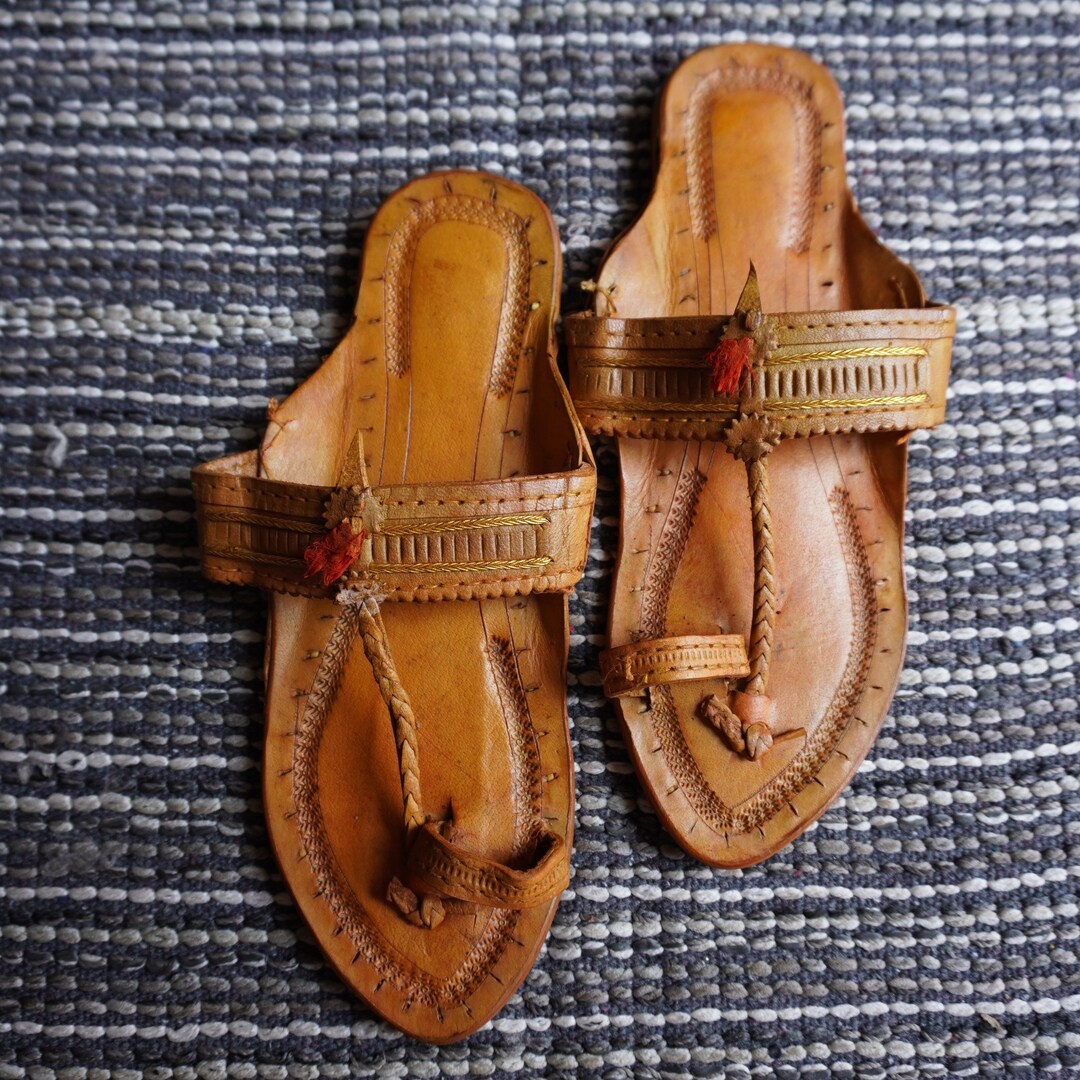 Authentic Indian Kolhapuri Unisex Sandals: T-strap, Genuine Leather ...