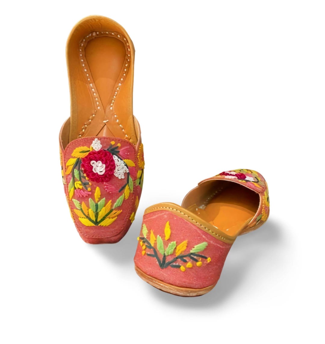 Leather Peach Punjabi Jutti, Handmade Bridal Jutti for Women Red ...