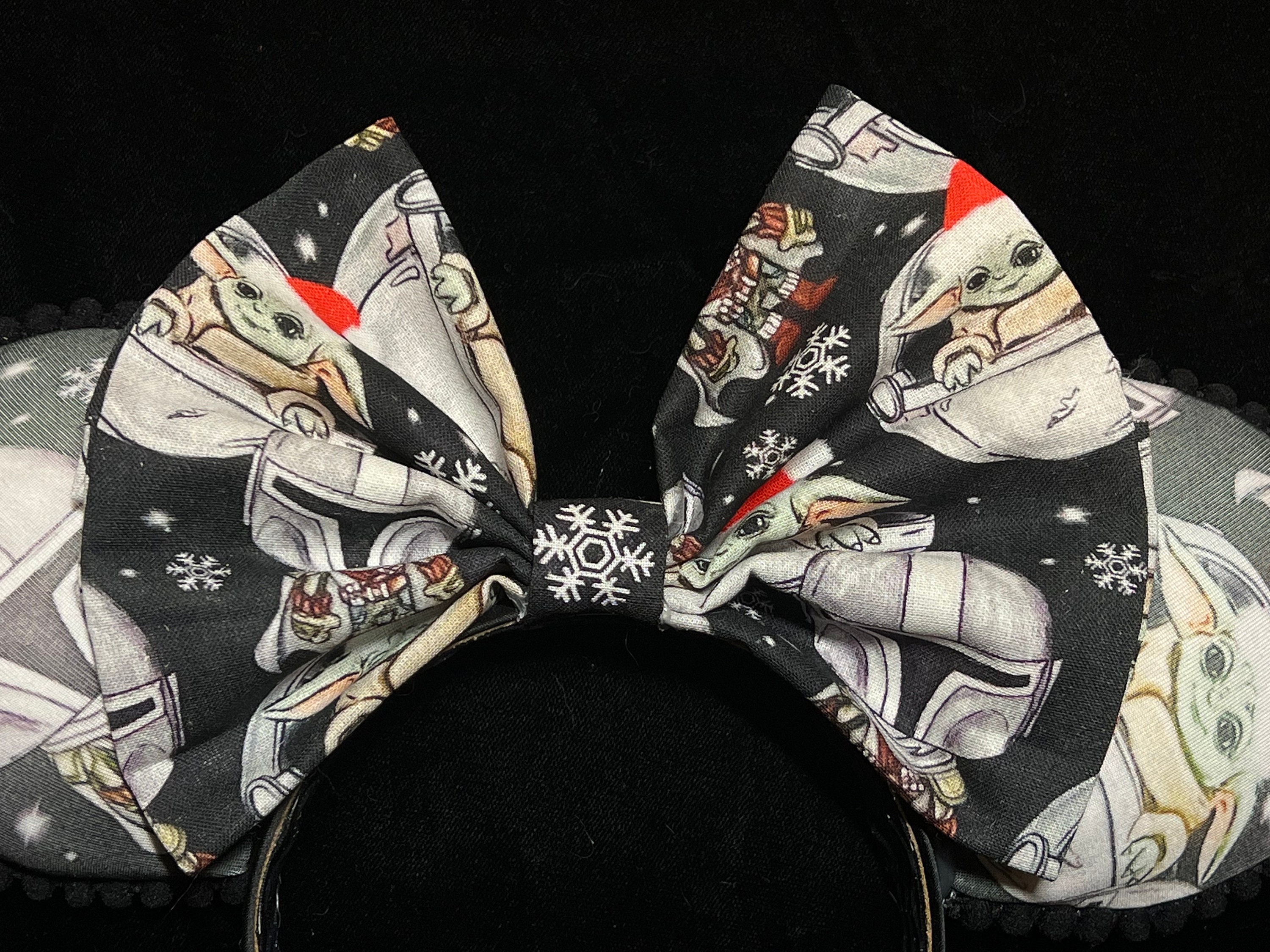 Mandalorian and Grogu Baby Yoda Minnie Ears Headband - Etsy