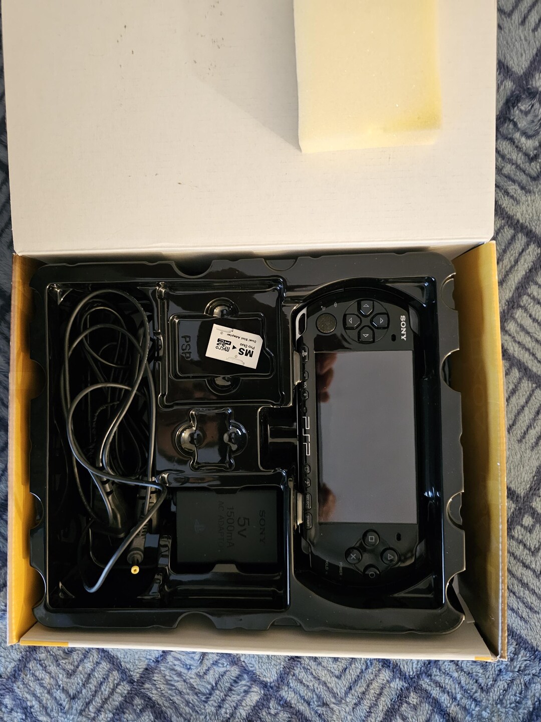 Vintage Sony PSP-3000 Box Set: UMD Games, Charger & Accessories - Etsy